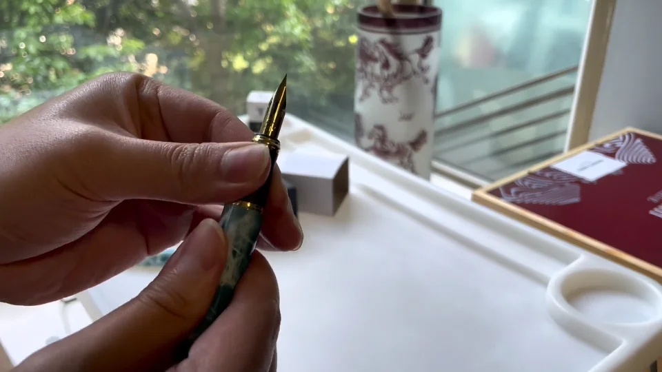StoneGraph Fountain Pen - How To Change The Nib – Executive Vibe